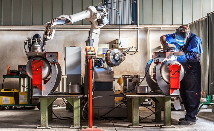 Cobots in Manufacturing: What You Need to Know - PRIDE Industries